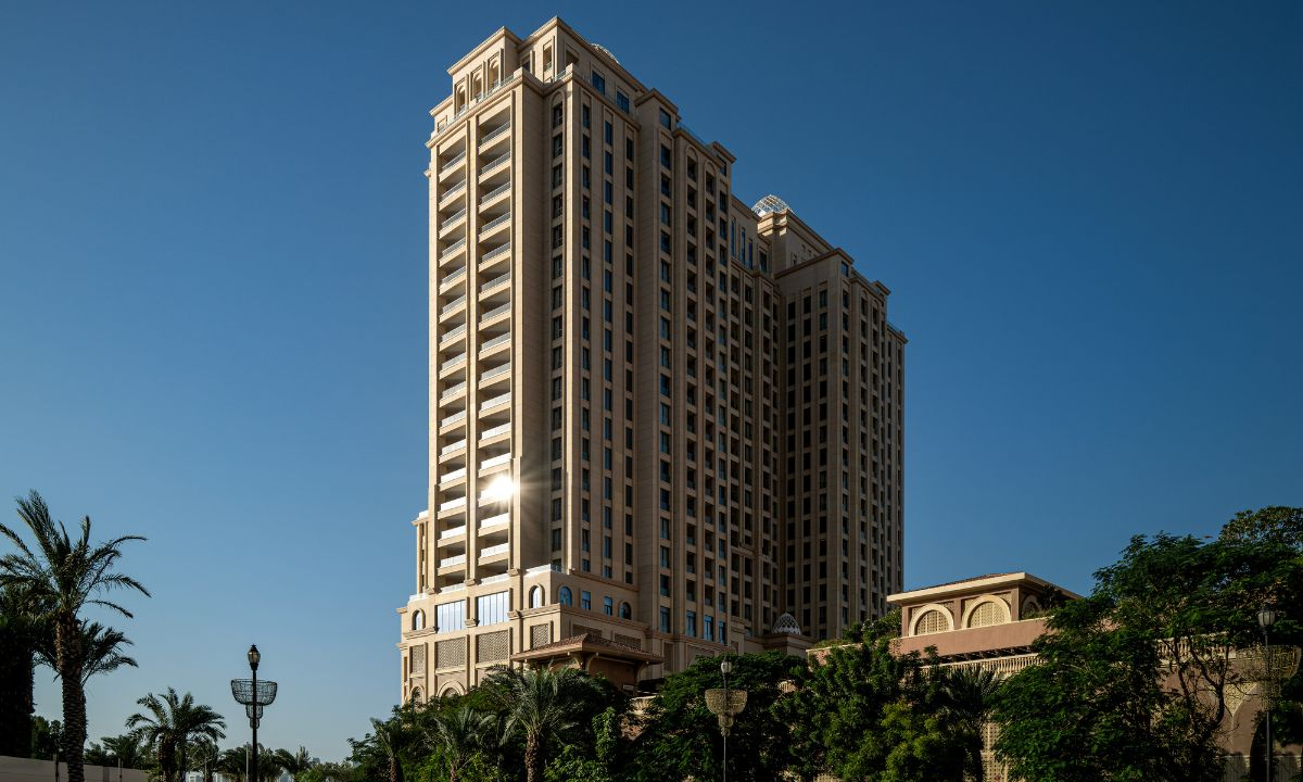 Le Deli Robuchon - The Magical Beauty of Sea | Preciosa Lighting